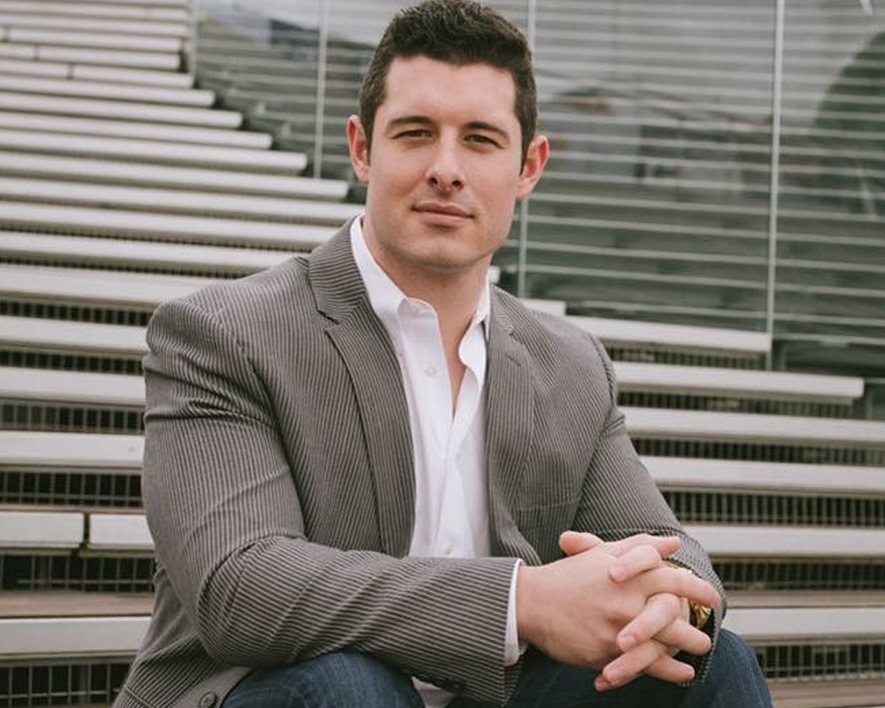 Motivational and Inspirational Keynote Speakers | Eagles Talent