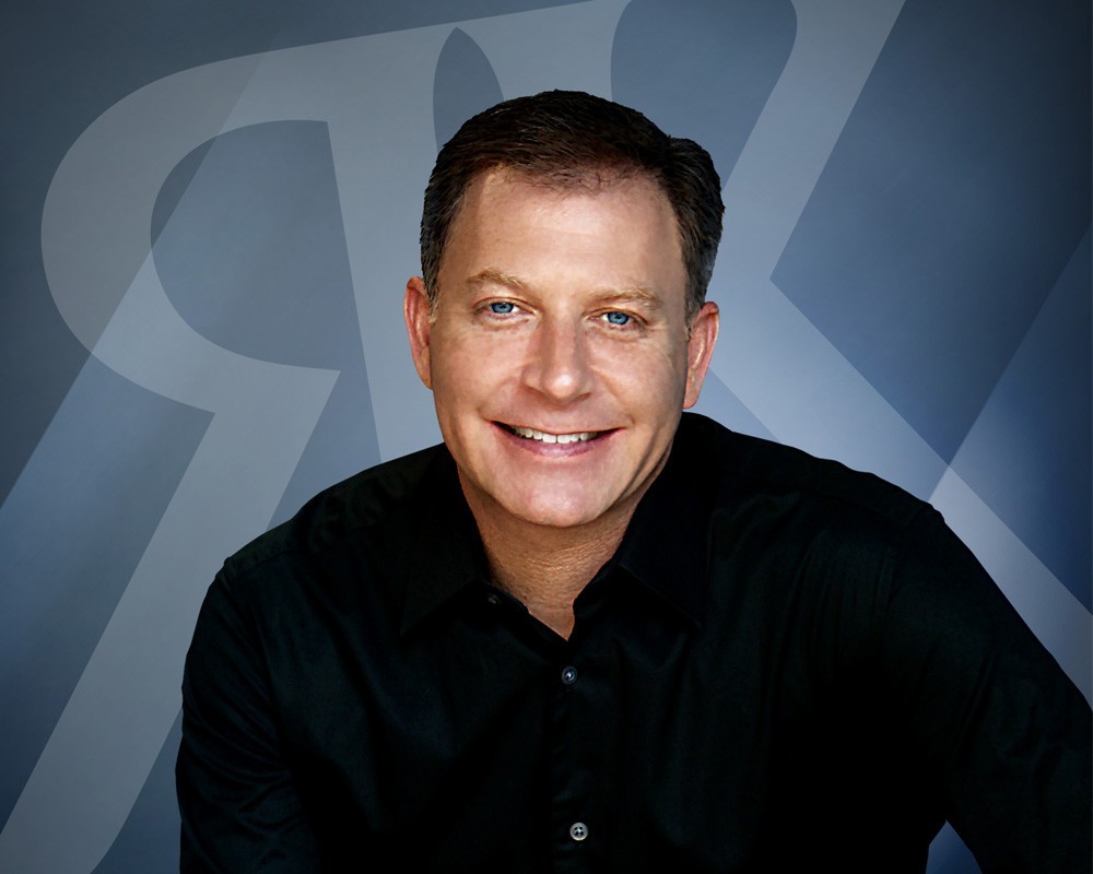 Jason Young | Eagles Talent Speakers Bureau