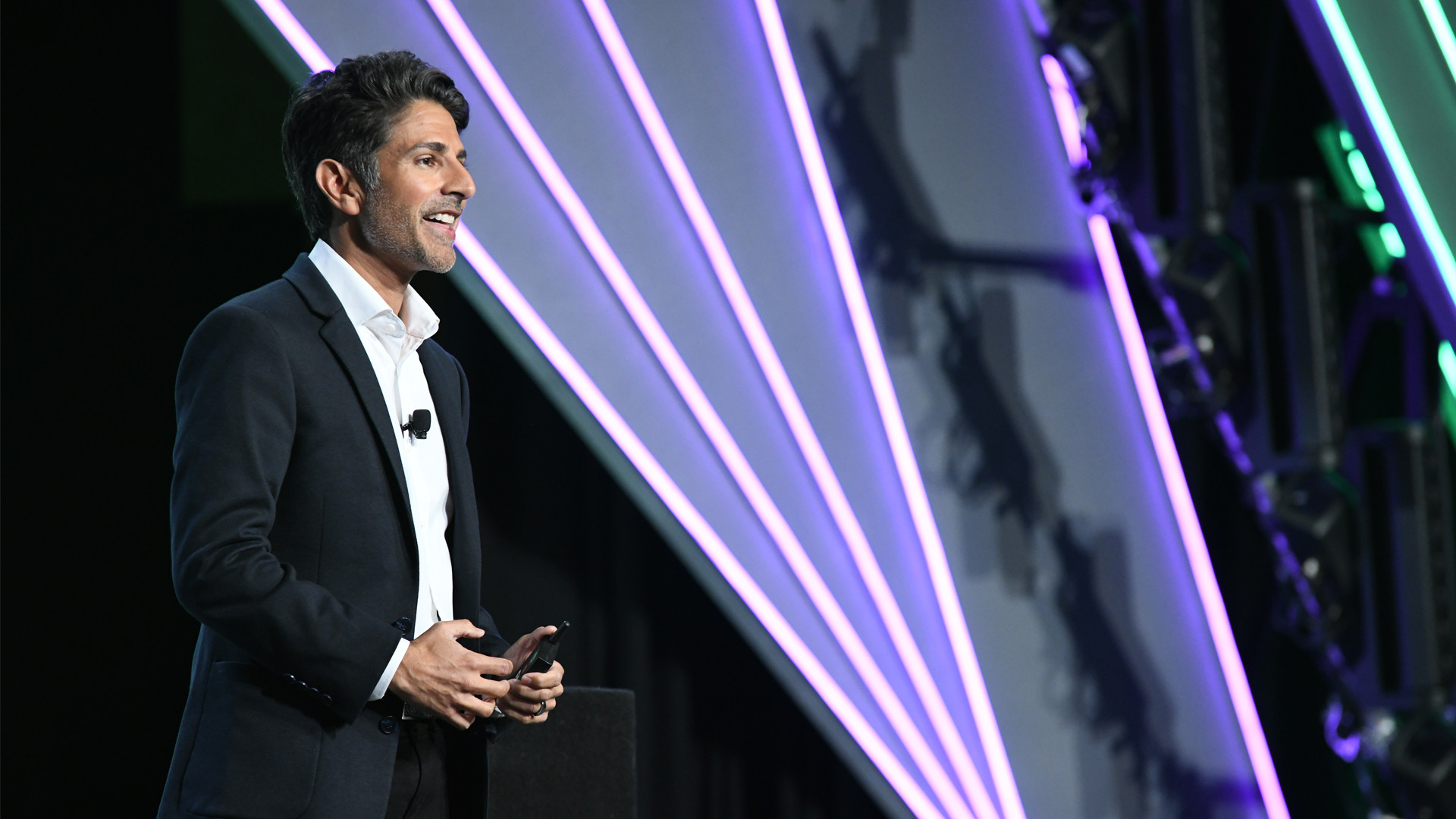 Discover Your Next Keynote Speaker Here - Eagles Talent